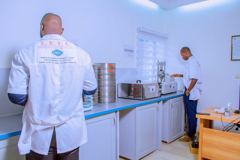 Présentation de LEEC - LEEC